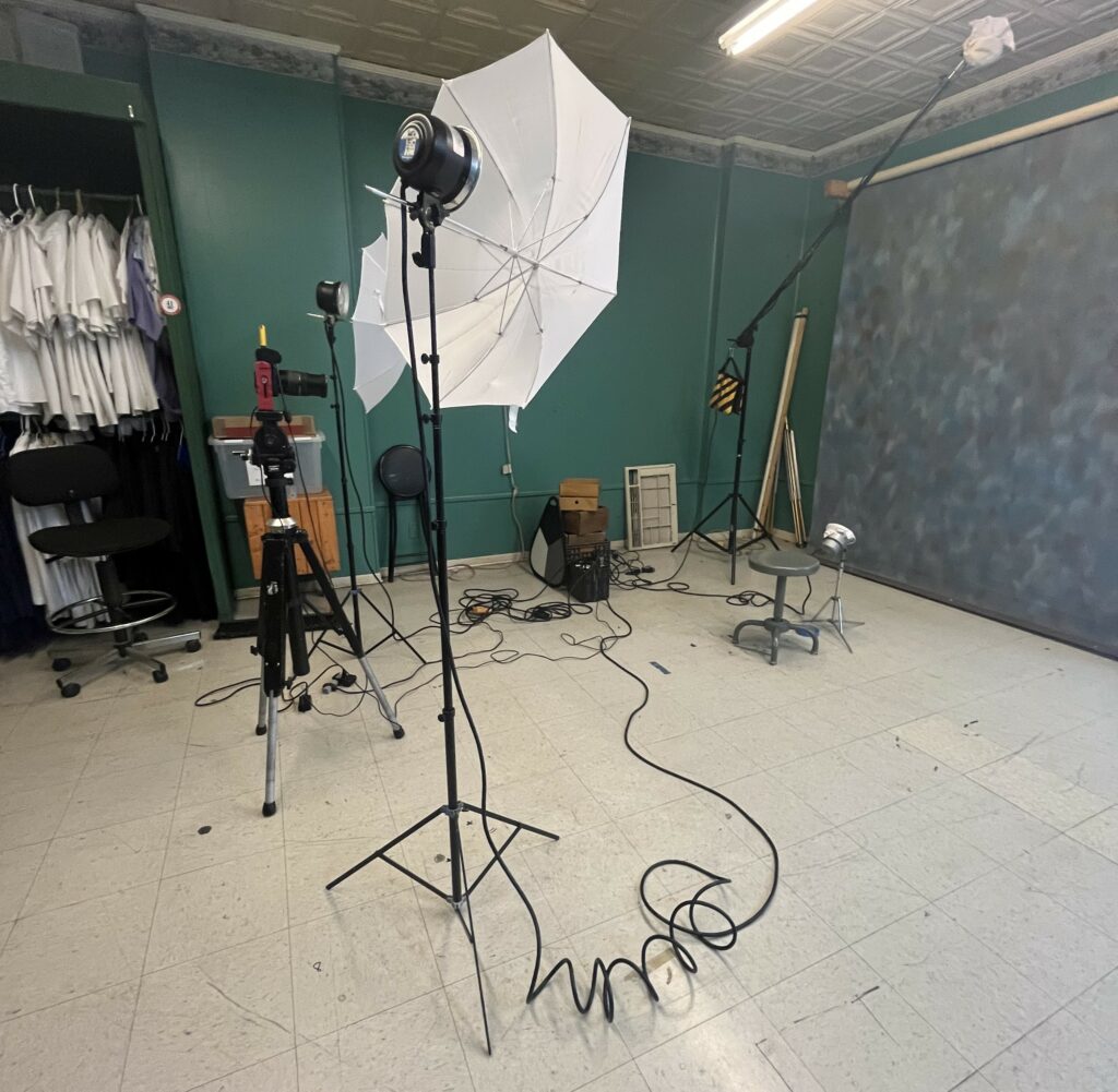 ONLINE ONLY ABSOLUTE AUCTION: PHOTOGRAPHY EQUIPMENT & OFFICE ...